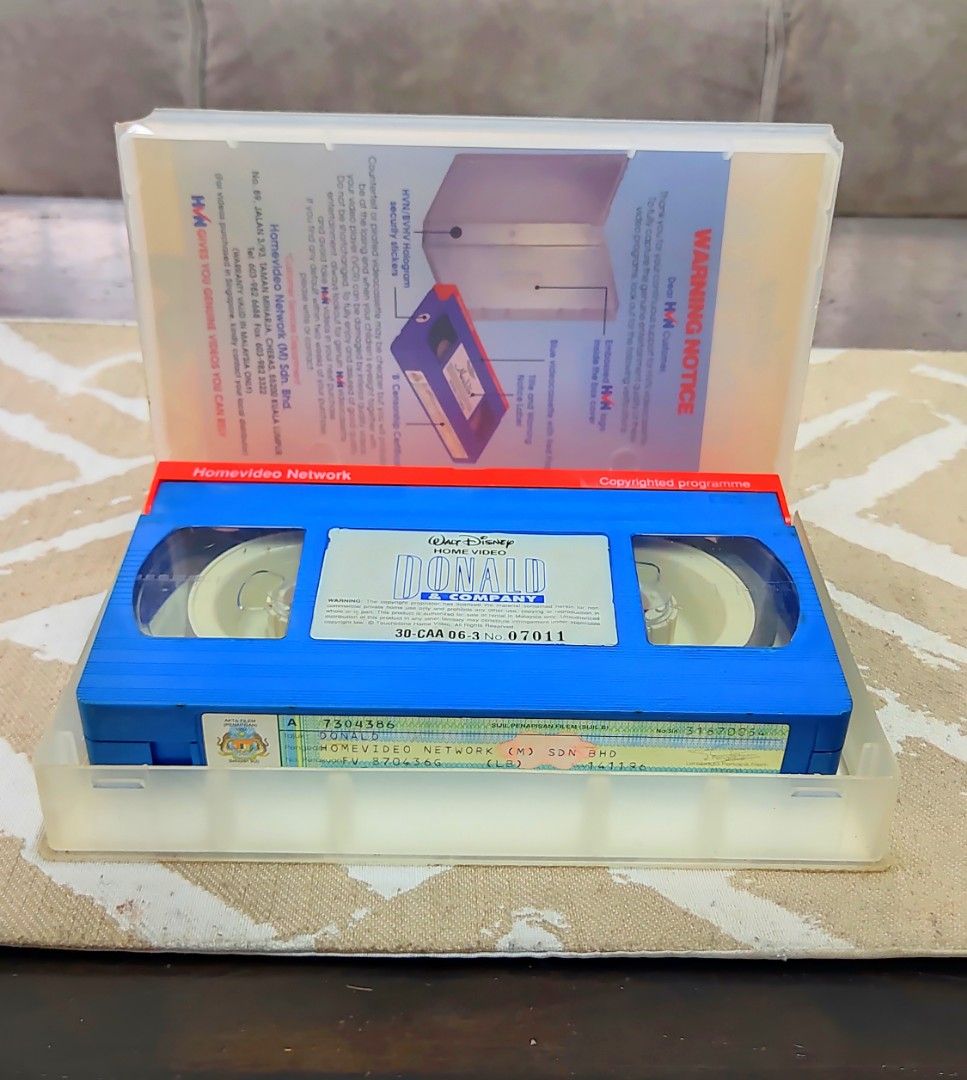 Vintage 90s Vhs Tape Mickey And Minie Aladdin Donald And Company Hobbies And Toys Music And Media