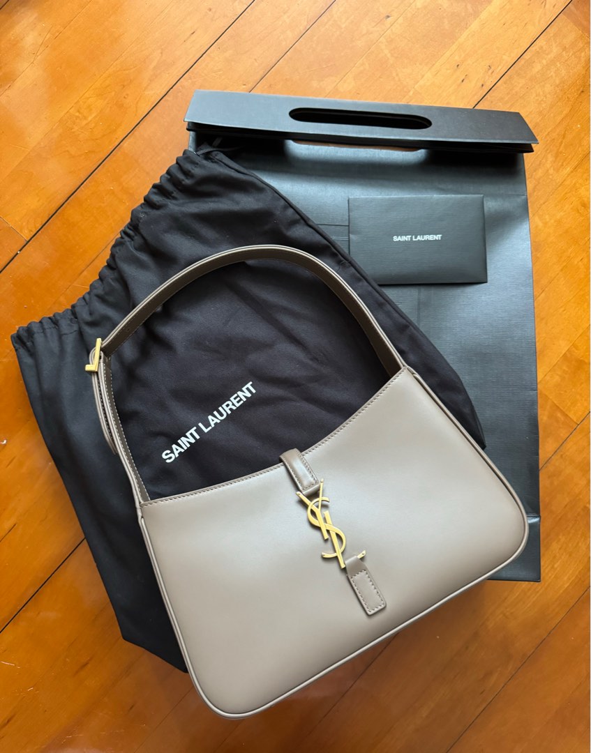 YSL LE 5 A 7 LEATHER SHOULDER BAG, 女裝, 手袋及銀包, 單肩包 - Carousell