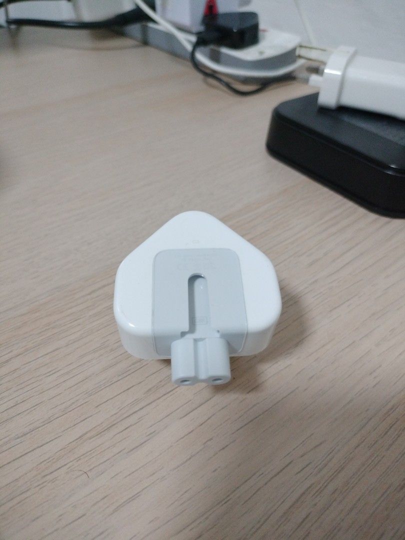 Apple charging plug / adapter, Computers & Tech, Parts & Accessories ...