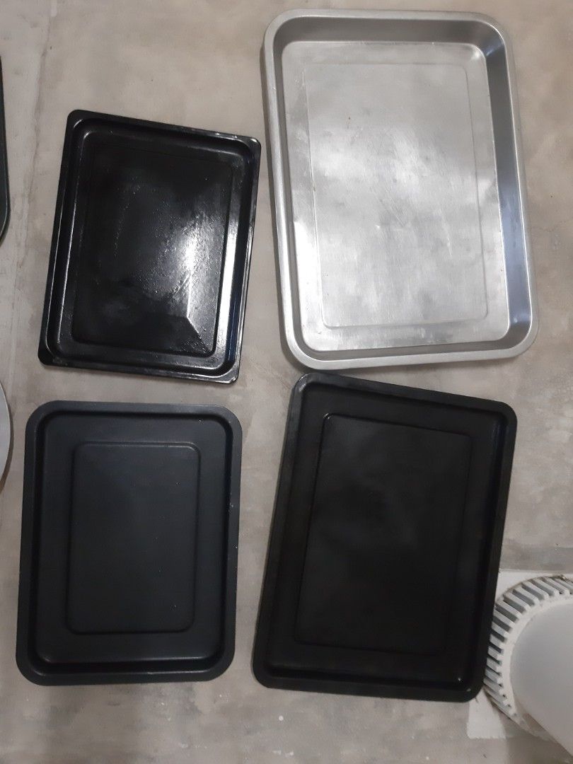Baking trays different sizes, TV & Home Appliances, Kitchen Appliances ...