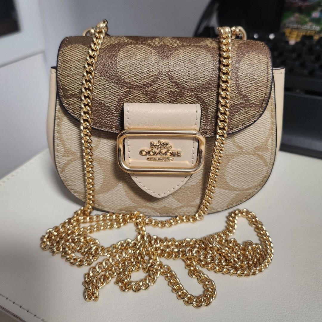 Coach wallet on chain, Women's Fashion, Bags & Wallets, Wallets & Card ...