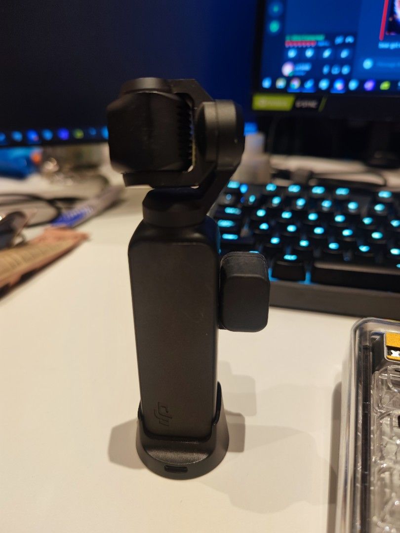 DJI Osmo Pocket 1, Photography, Video Cameras on Carousell