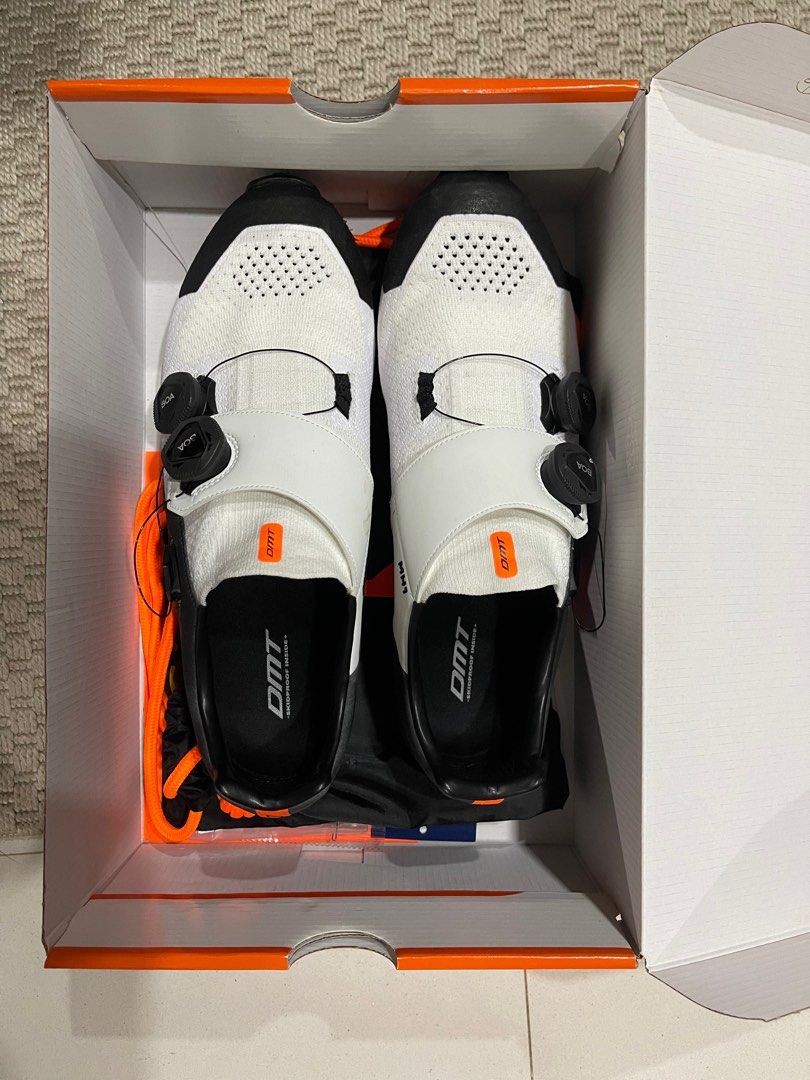 DMT MH1 Carbon Gravel Cycling Shoes, Sports Equipment, Bicycles & Parts ...