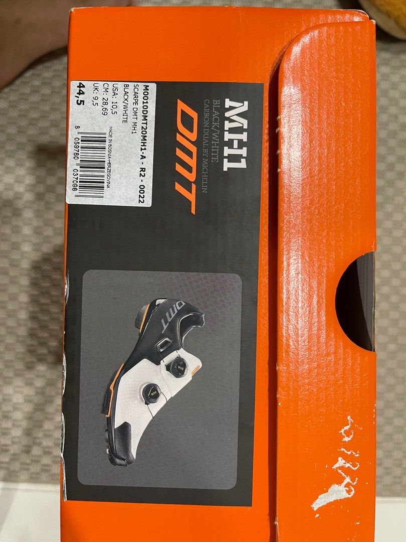 DMT MH1 Carbon Gravel Cycling Shoes, Sports Equipment, Bicycles & Parts ...