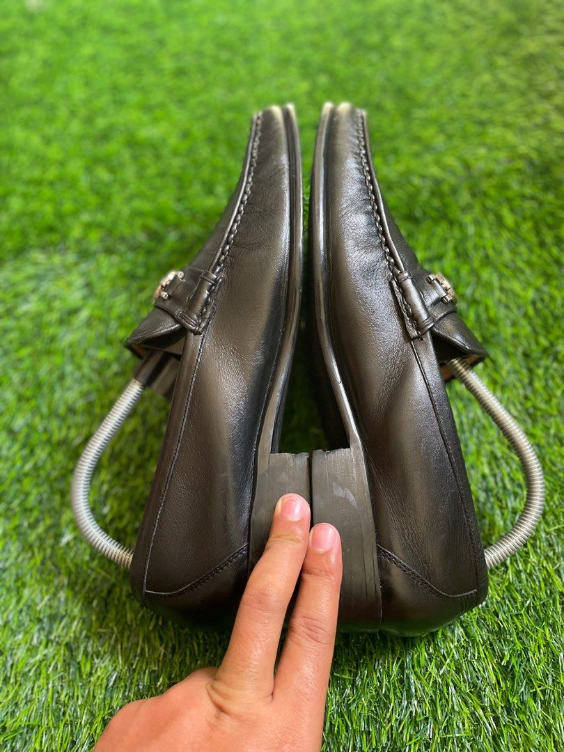 Ferrgamo, Men's Fashion, Footwear, Casual Shoes on Carousell