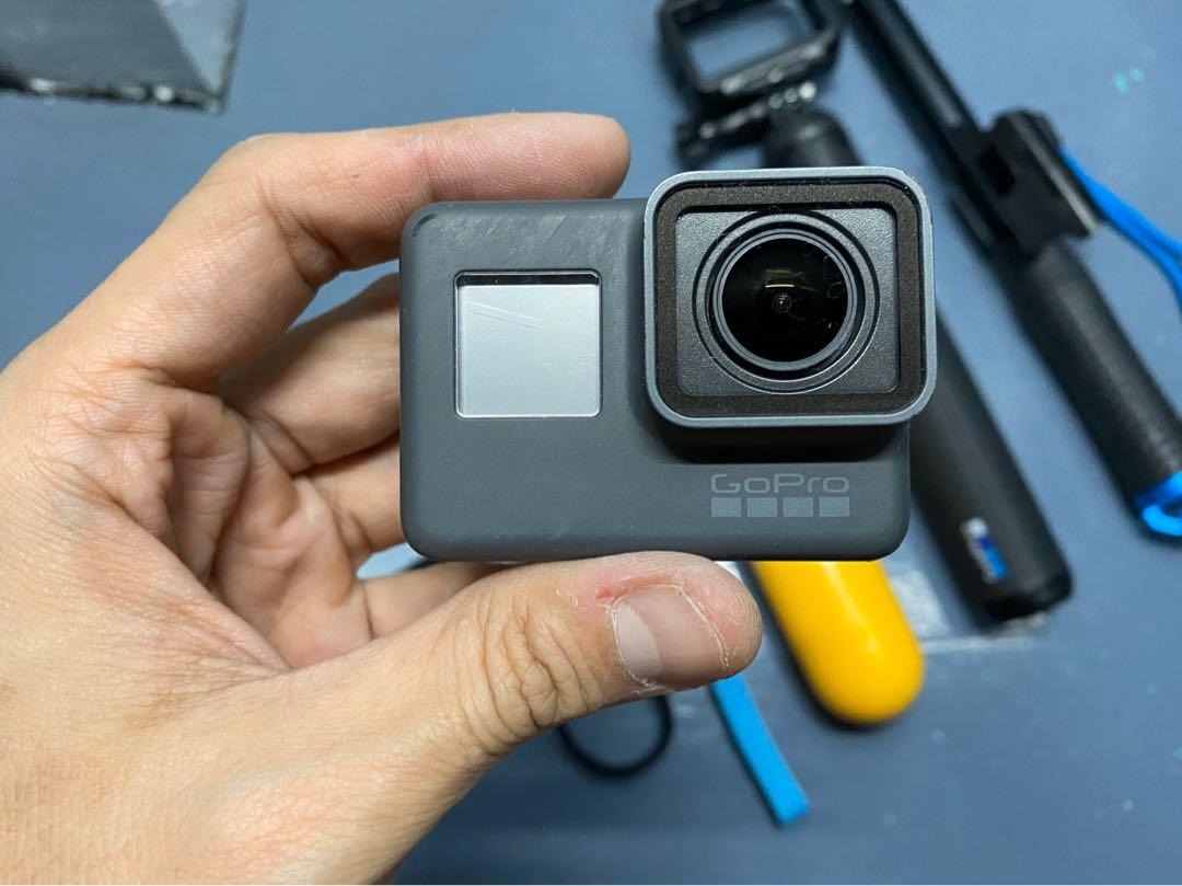 GoPro Hero Black 5 w/ Original Remote & Fusion Grip, Photography ...