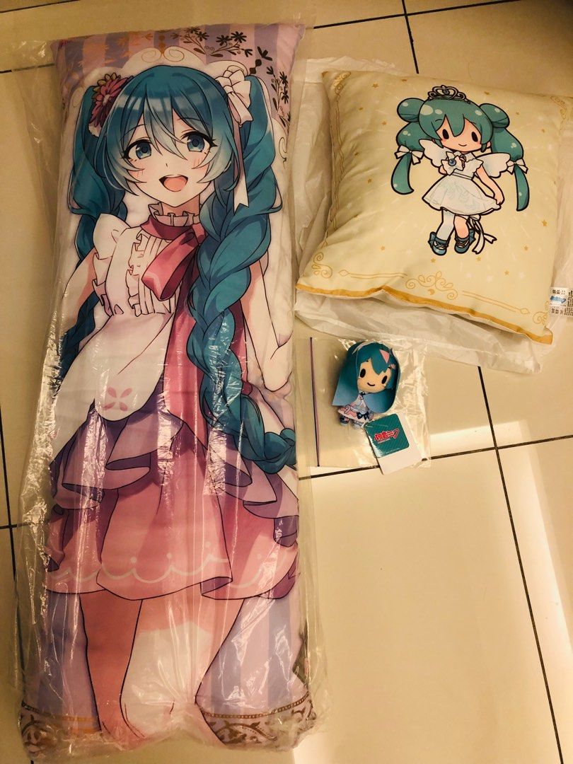 Hatsune Miku Cushion Set, Furniture & Home Living, Home Decor, Cushions ...
