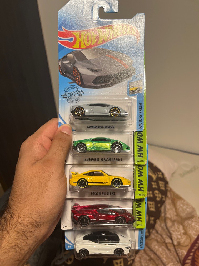 Hotwheels Supercar Set, Hobbies & Toys, Toys & Games on Carousell