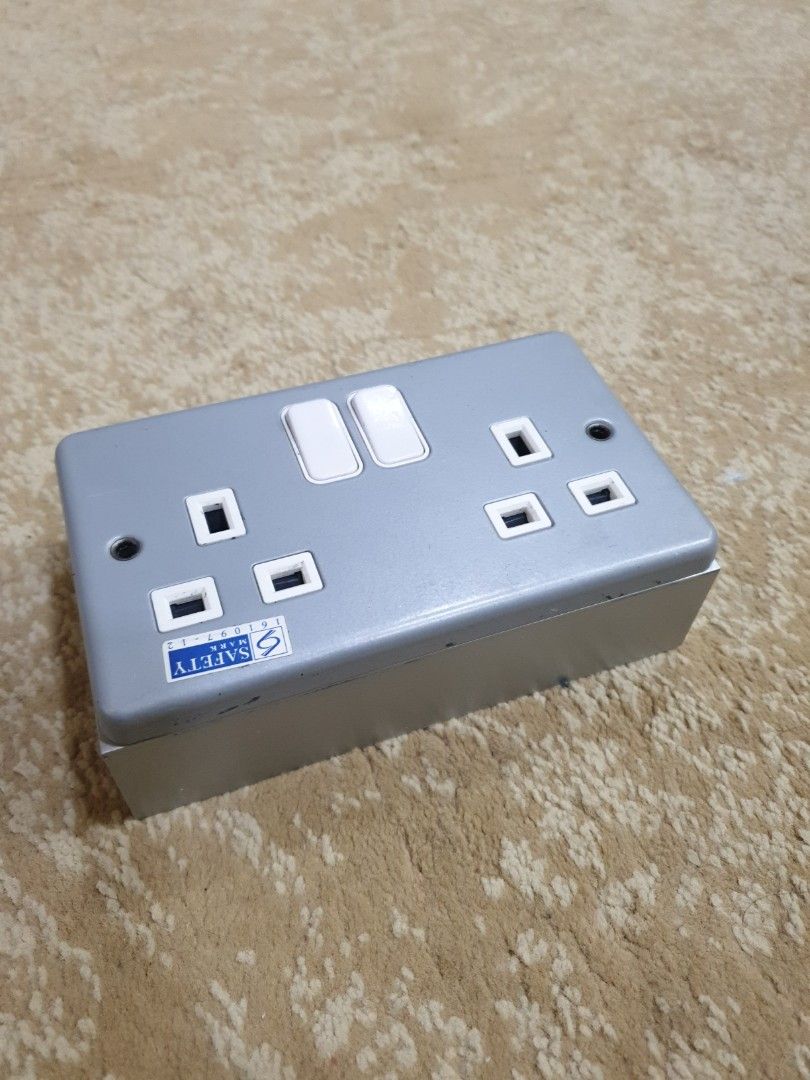 Industrial Electrical Double Socket and 1 Gang switch with Industrial ...