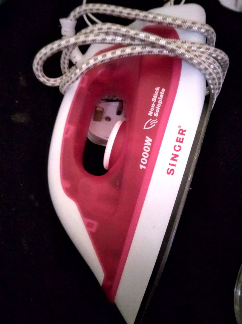 Iron Seterika Singer 1000W, TV & Home Appliances, Irons & Steamers on ...