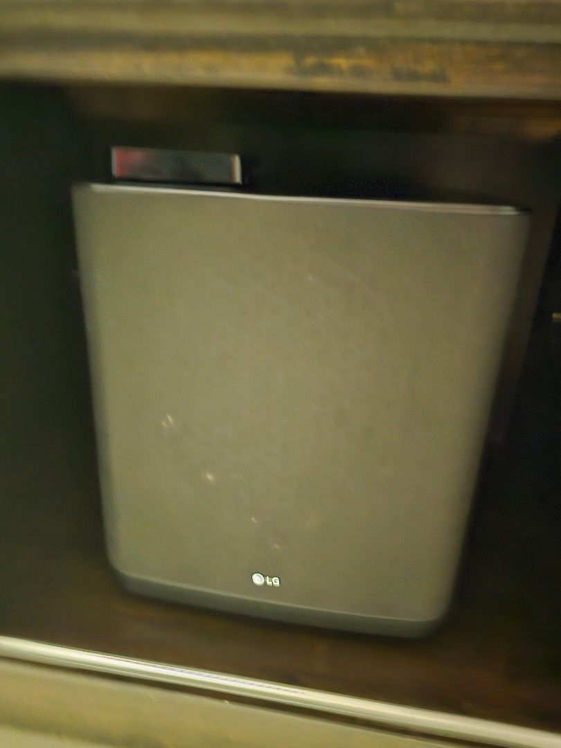 LG SJ9 5.1 Soundbar, Audio, Soundbars, Speakers & Amplifiers on Carousell