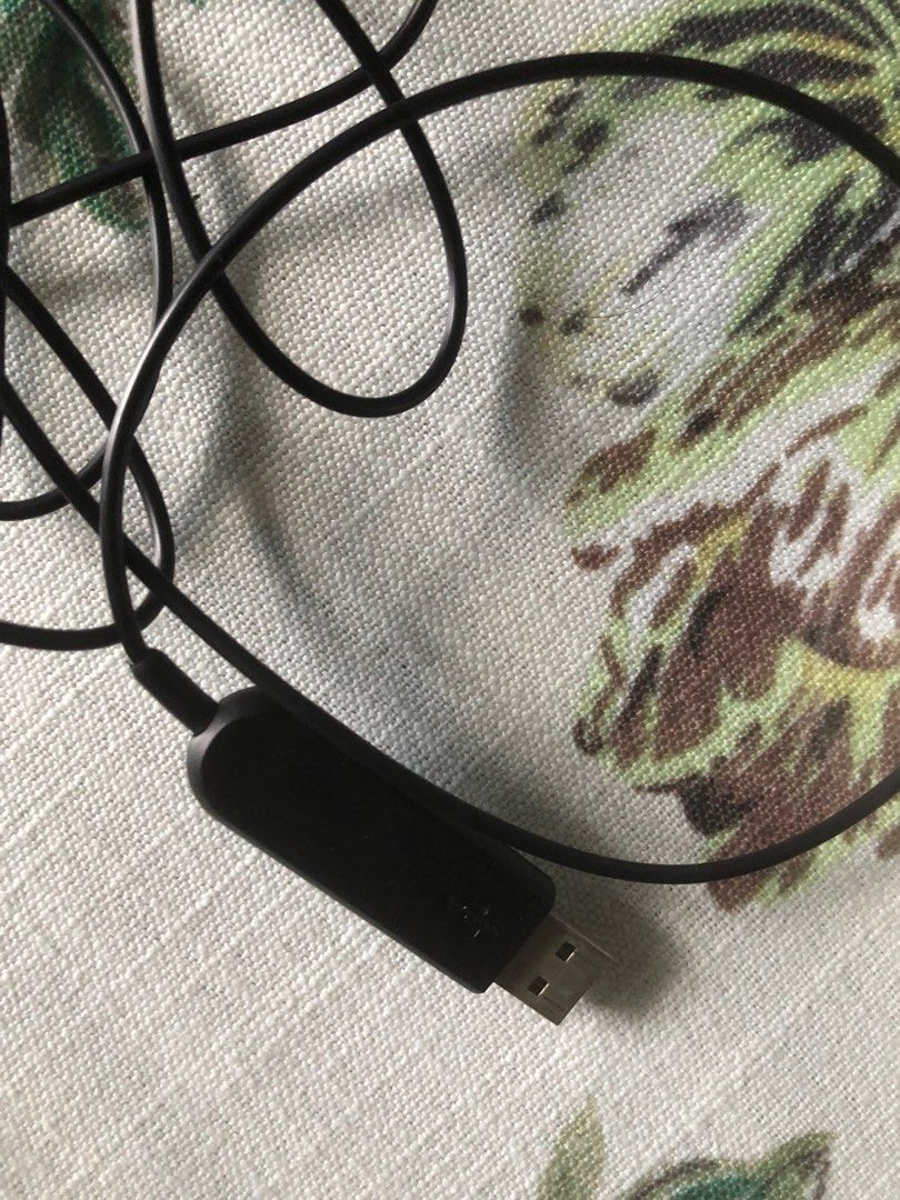 Logi Headset, Audio, Headphones & Headsets on Carousell