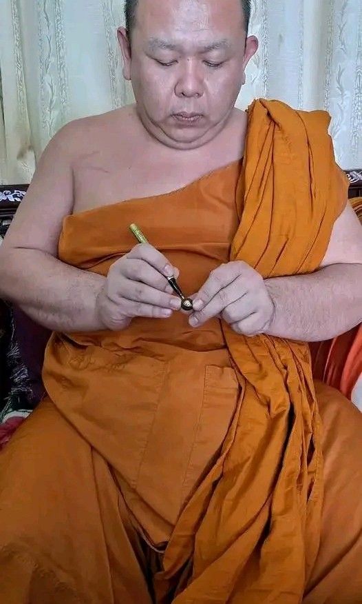 Loop om Metta Yar Chinnamani, yant hua jai tao wesuwan, Hobbies & Toys, Memorabilia ...