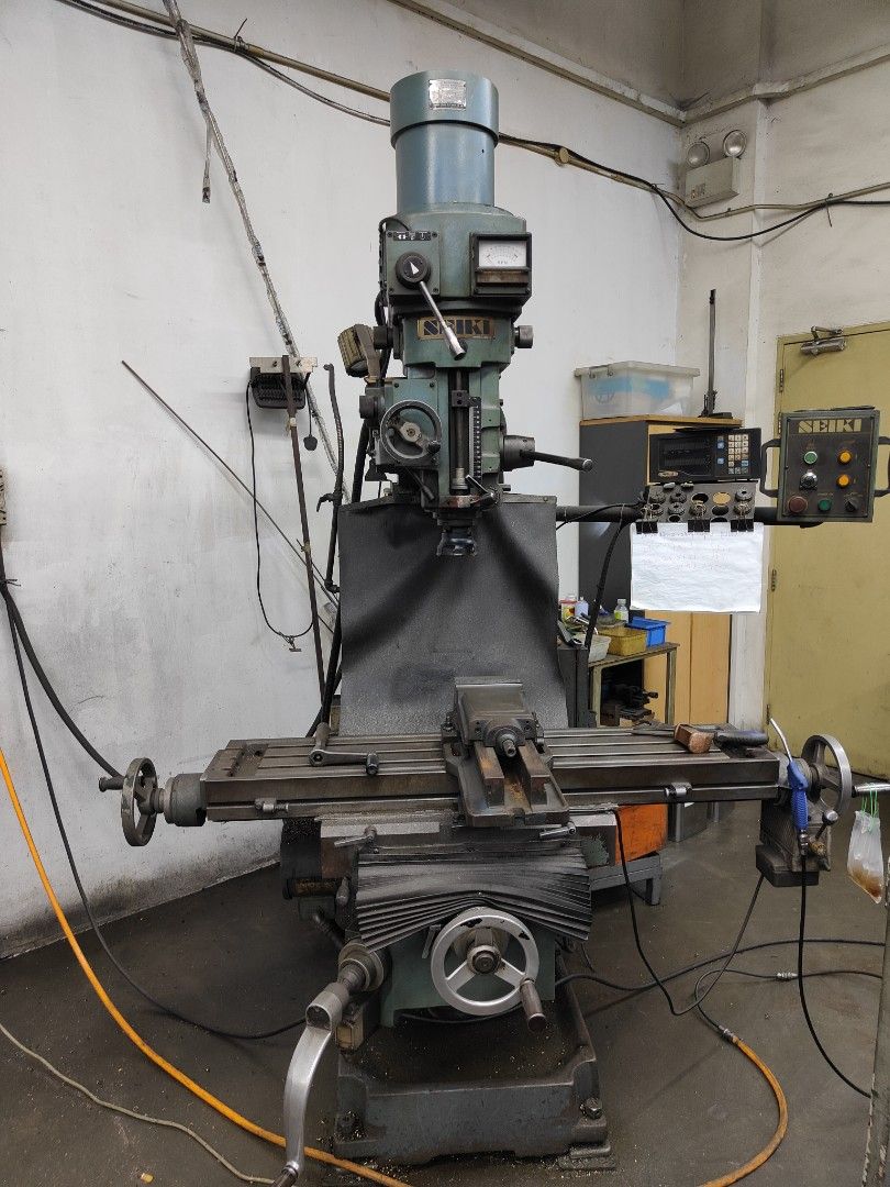 Milling Machine, Everything Else on Carousell