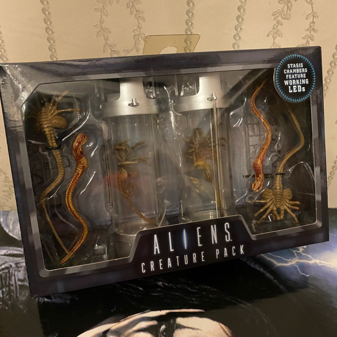 NECA alien creature set, Hobbies & Toys, Toys & Games on Carousell