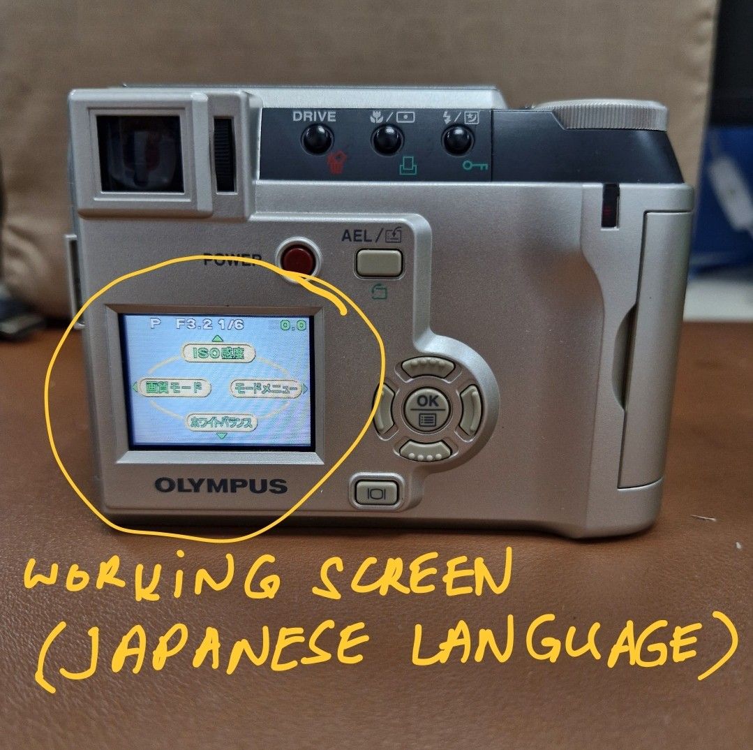 Olympus C720 old school digicam, Photography, Cameras on Carousell