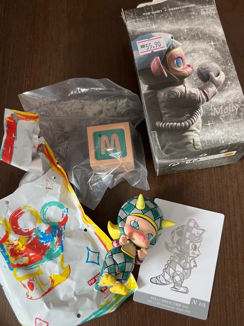 Popmart hirono fallen angel city of mercy/ unio bumper car/Molly stay ...