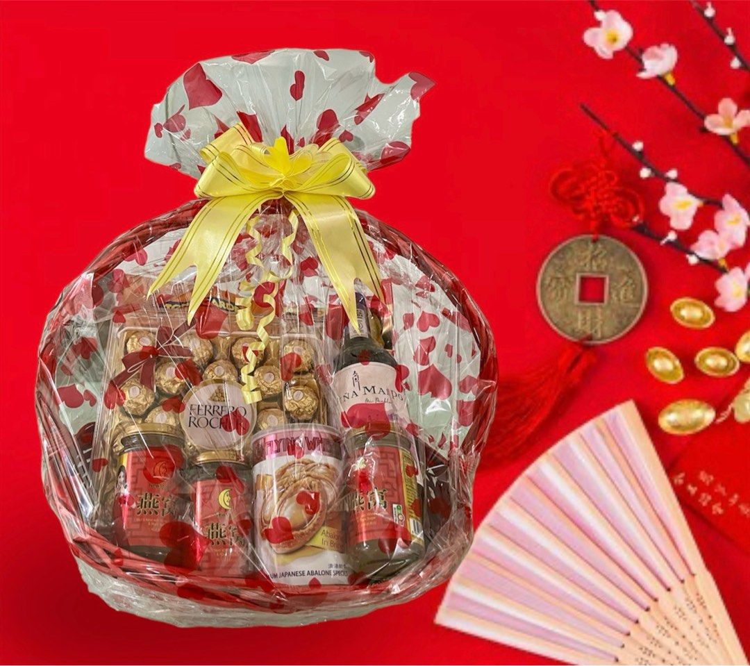 Premium Gifts Hamper with Flying Wheel Abalone, New Moon Bird Nest and ...