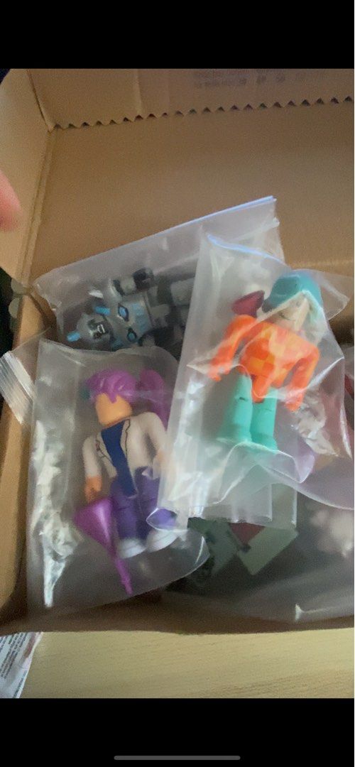 ROblox random design 1pcs, Hobbies & Toys, Toys & Games on Carousell