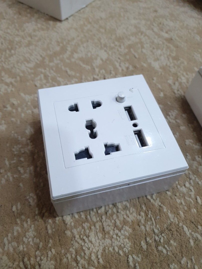 White Single Universal Power Socket with 2 Usb and Junction box, TV ...