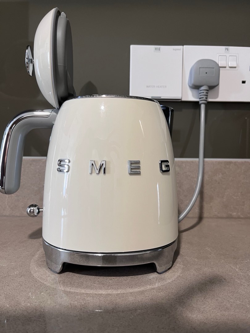 SMEG mini kettles 0.8L cream glossy finishing, TV & Home Appliances ...
