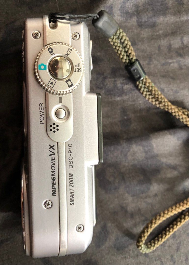 SONY CyberShot DSC-P10 Made in JAPAN, Photography, Cameras on Carousell