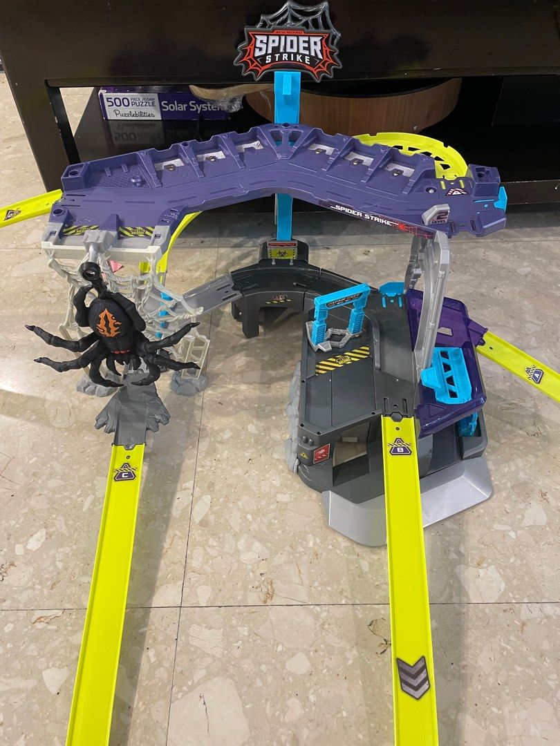 Spider Strike Playset, Hobbies & Toys, Toys & Games on Carousell