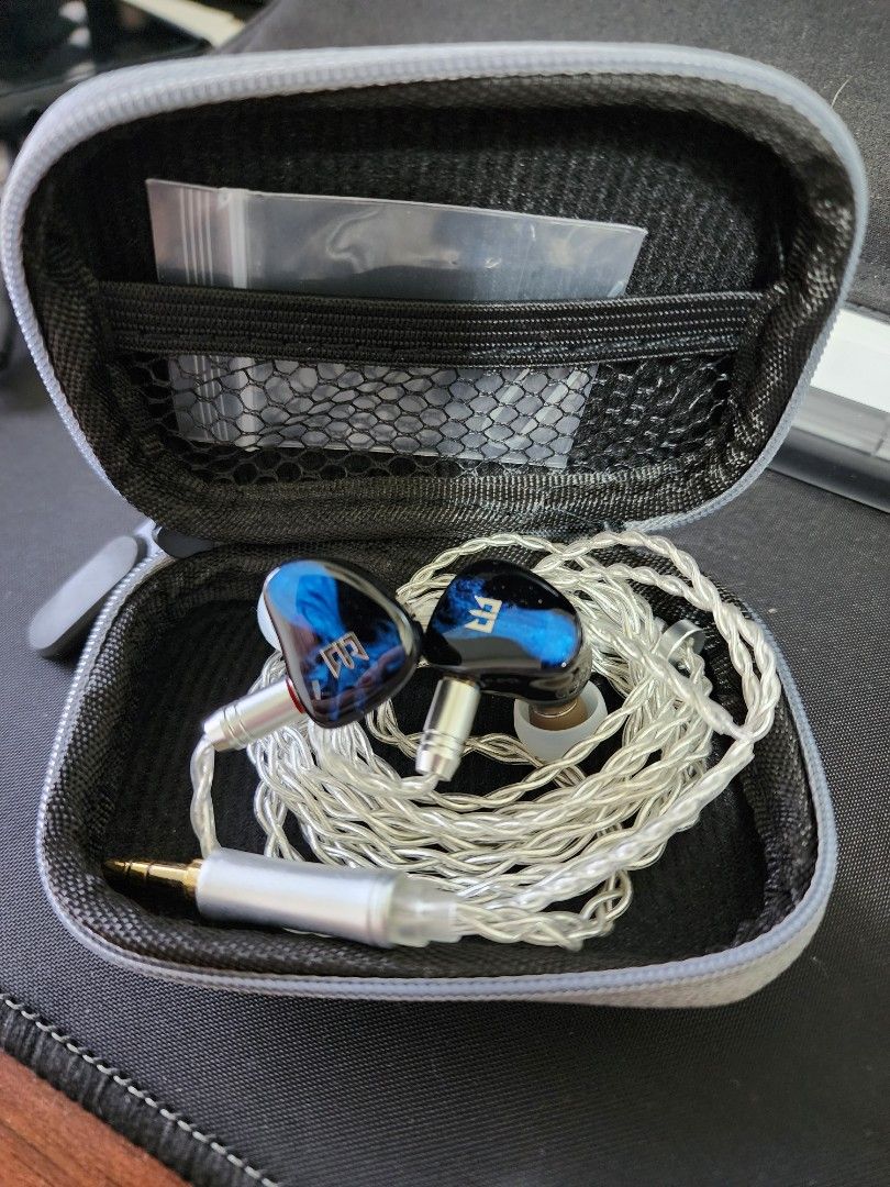 Tri Star river IEM, Audio, Earphones on Carousell