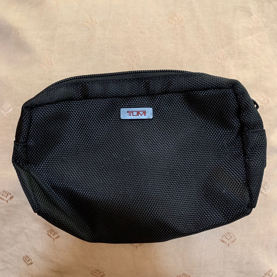 Tumi, Women's Fashion, Bags & Wallets, Purses & Pouches on Carousell