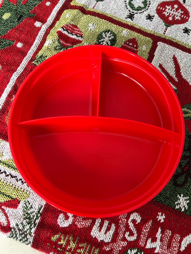 Tupperware Lunch box with divider, Furniture & Home Living, Kitchenware ...