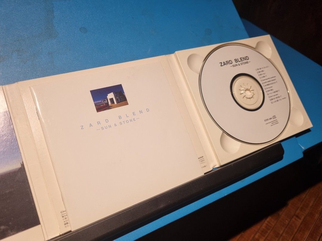ZARD Blend 〜Sun & Stone〜 - Album 1997 CD Disc, Hobbies & Toys, Music ...