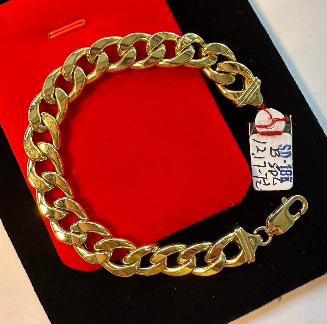 18K Saudi Gold cadena mens bracelet, Women's Fashion, Jewelry ...