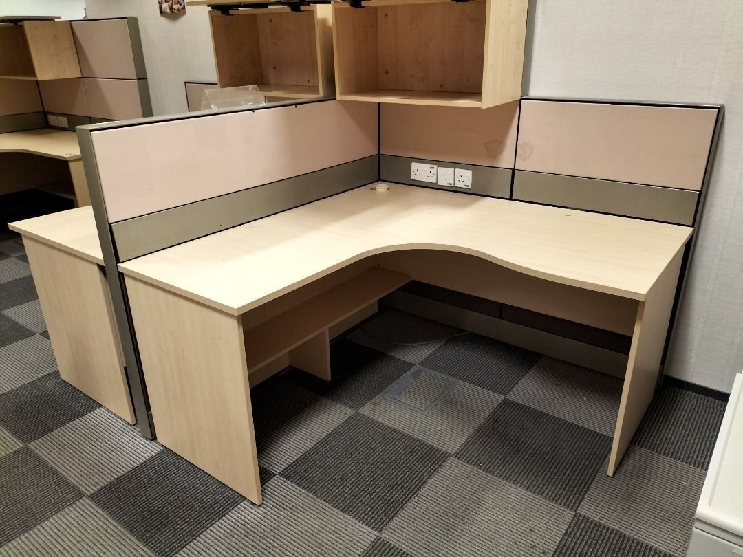 2 in 1, 4 in 1, 6 in 1, 8 in 1 Executive Workstation, with partion ...