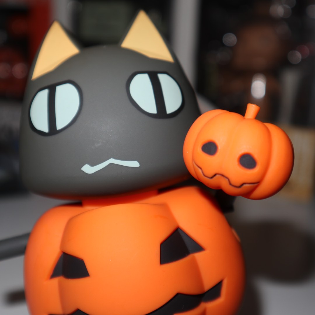 : kuro halloween figure ( doko demo issyo, toro inoue ), Hobbies & Toys ...