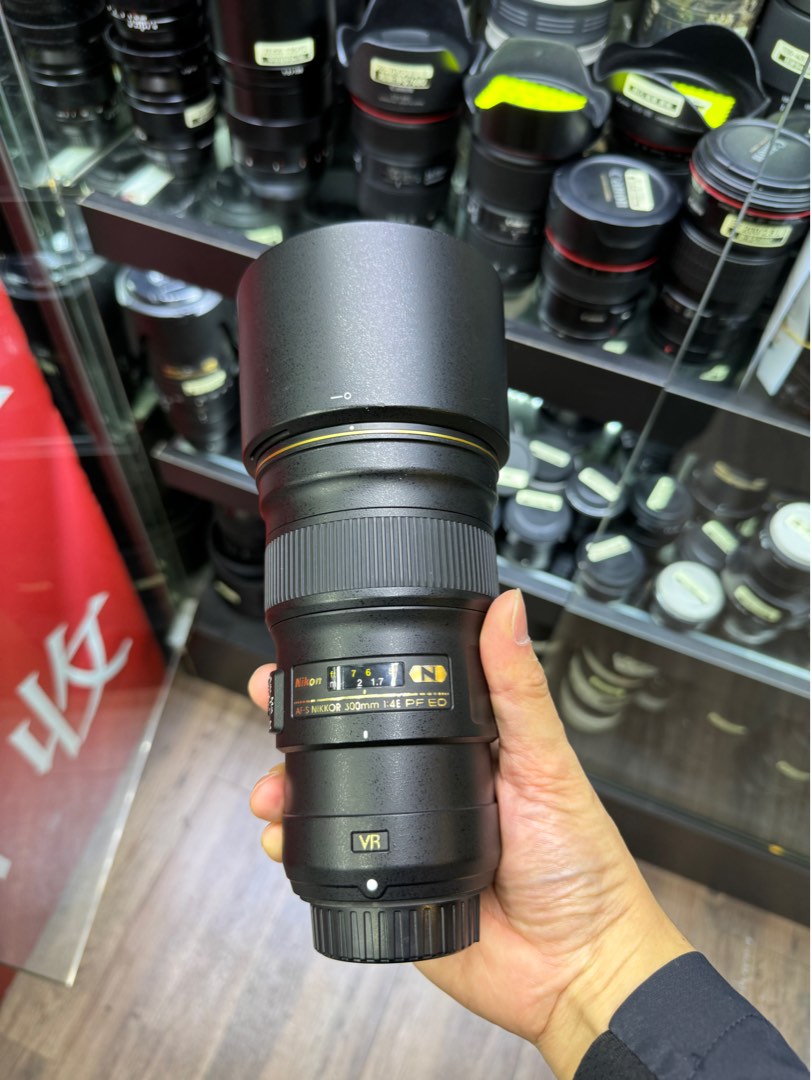 超新淨 NIKON AFS 300mm F4 PF , 攝影器材, 鏡頭及裝備 - Carousell