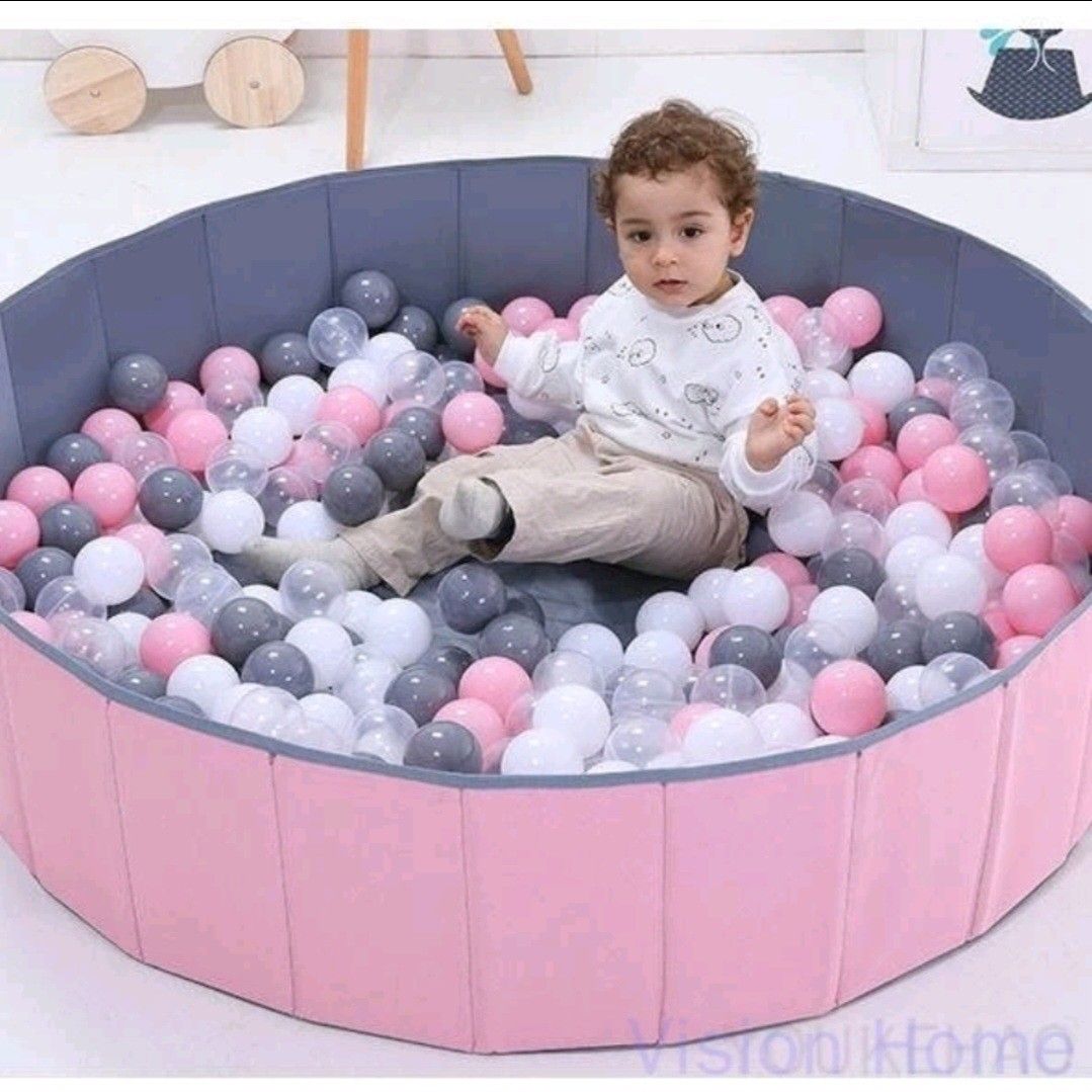 Ball pit with balls, Babies & Kids, Infant Playtime on Carousell