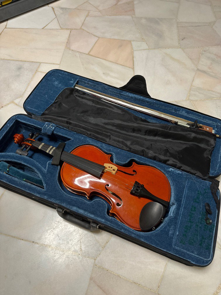 Eurostring Violin Model 100 | Beginner, Hobbies & Toys, Music & Media ...