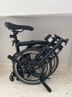 Brompton 2021 M2E Black edition, Sports Equipment, Bicycles & Parts, Bicycles on Carousell