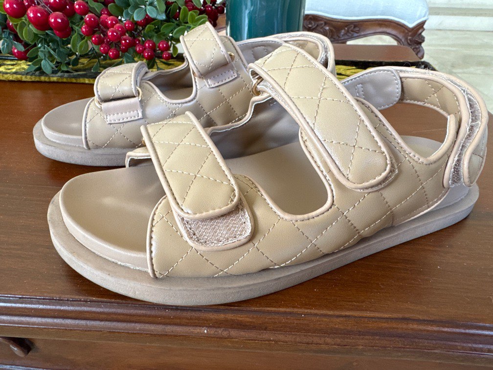 CMG Matthews Leather Quilted Mandals, Women's Fashion, Footwear ...