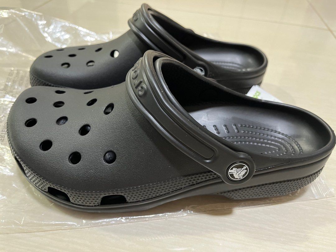 Crocs Classic Brand new, Men's Fashion, Footwear, Flipflops and Slides ...