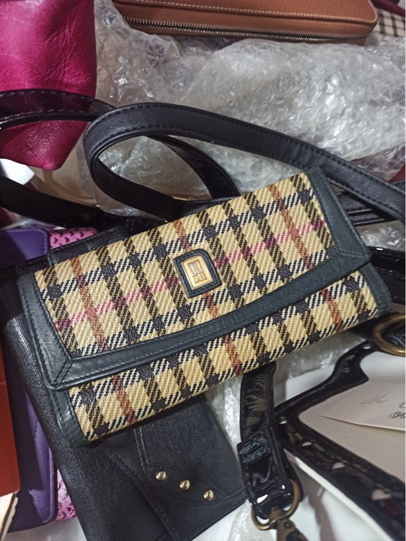 Daks Black Long Wallet, Women's Fashion, Bags & Wallets, Wallets & Card holders on Carousell