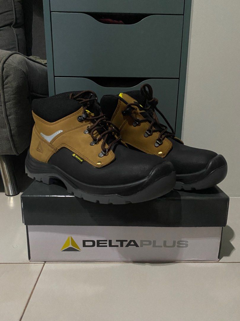 DELTAPLUS Safety Shoes, Men's Fashion, Footwear, Boots on Carousell