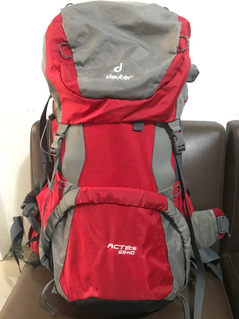 Deuter Travel Backpack, Men's Fashion, Bags, Backpacks on Carousell