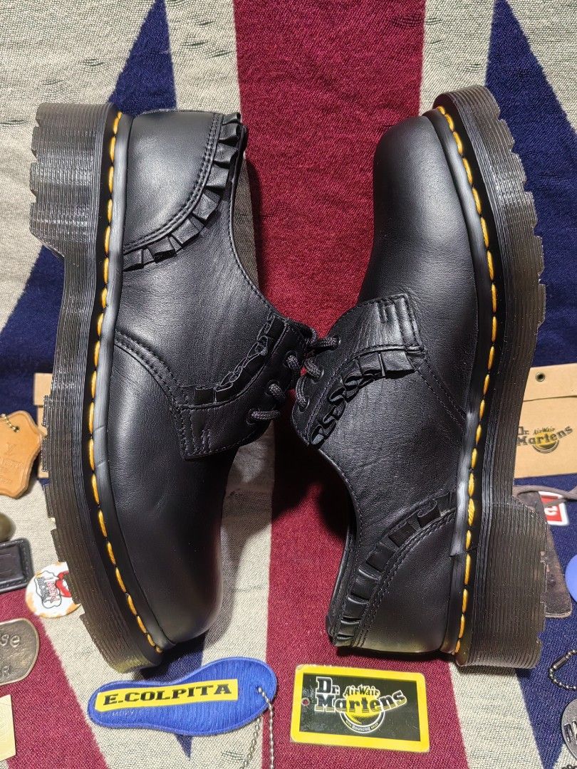 DR. MARTENS 1461 UK4, Women's Fashion, Footwear, Loafers on Carousell