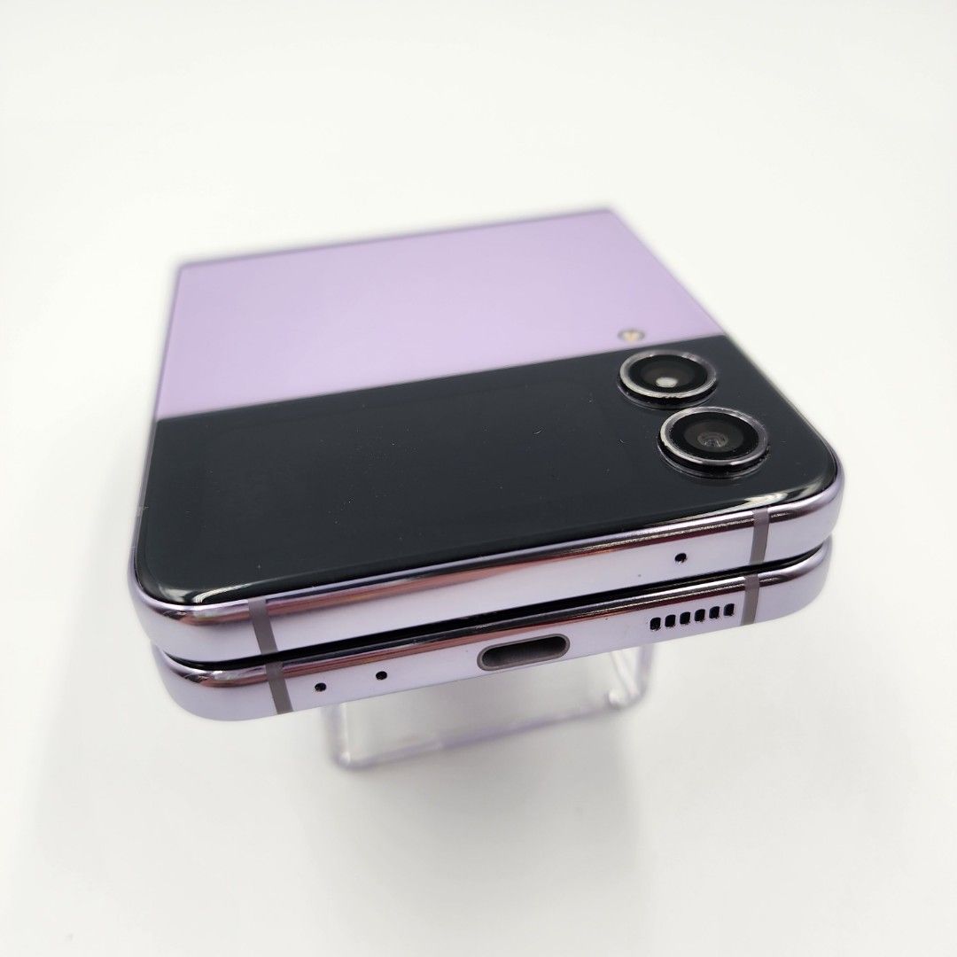 Galaxy Z Flip 4 Bora Purple 256GB, Mobile Phones & Gadgets, Mobile ...