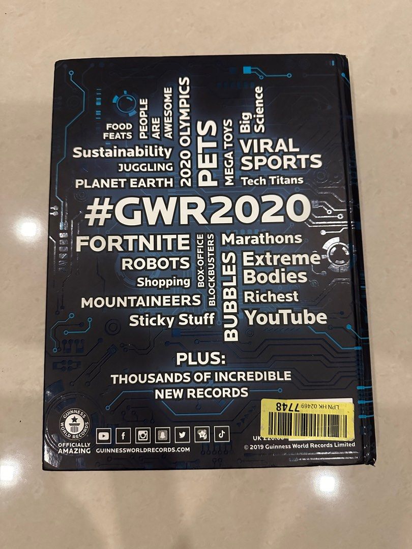 Guinness World Records book 2020, Hobbies & Toys, Books & Magazines ...