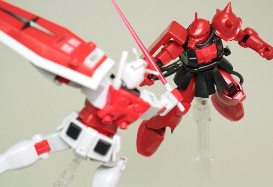 Gundam X Uniqlo collection Model kit Gunpla ms-06su Zaku II mobile suit ...