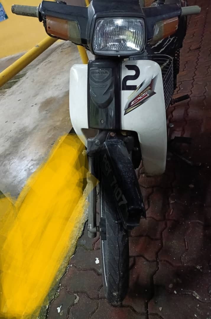 Honda Ex5 black bike, Motorbikes on Carousell