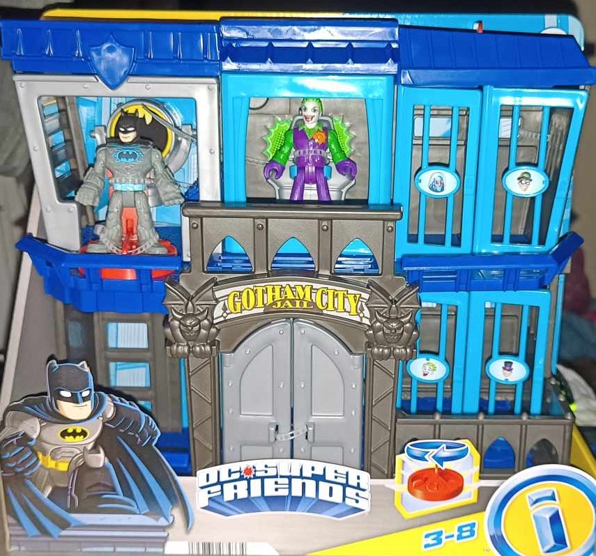 Imaginext DC Super Friends Gotham City Jail: Recharged, Hobbies & Toys ...
