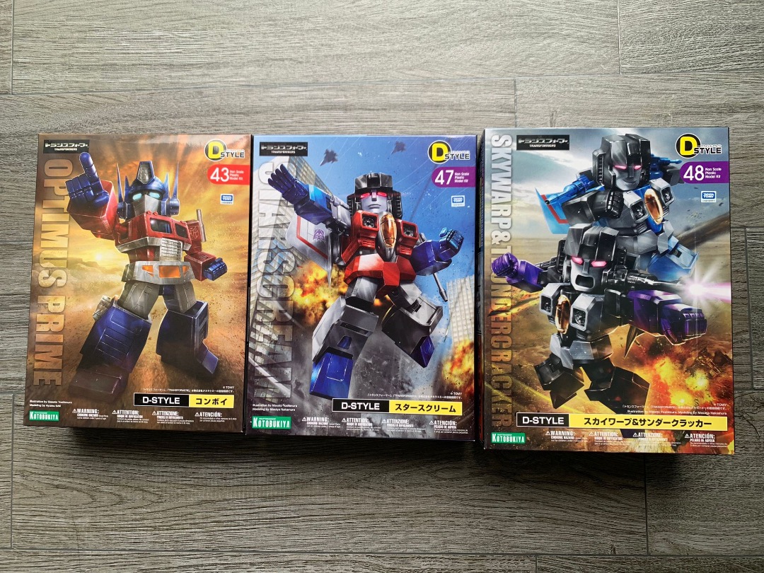 Kotobukiya D-Style Transformers model kits (Optimus Prime, Starscream ...